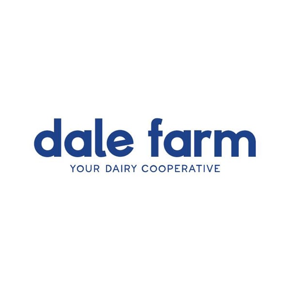 Dale Farm Medium Cheddar Cheese, Fixed Weight - Smooth Texture